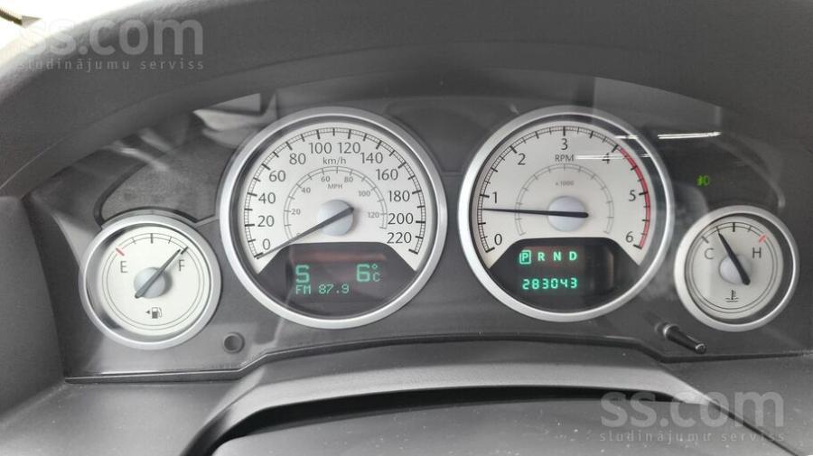 Blue Chrysler Grand Voyager 2009 in Ventspils, with an engine capacity of 2.80 L and mileage of 283 thousand km for 4600 €, photo 18 on AUTOMOTO.COM.LV