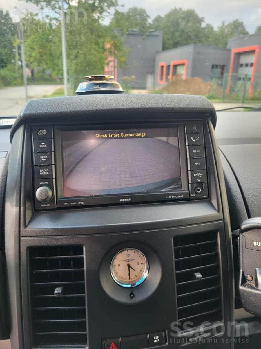 Zils Chrysler Grand Voyager 2009 Cēsis, ar dzinēja tilpumu 2.80 L un nobraukumu 334 tūkst. km par 3200 €, foto 10 vietnē AUTOMOTO.COM.LV