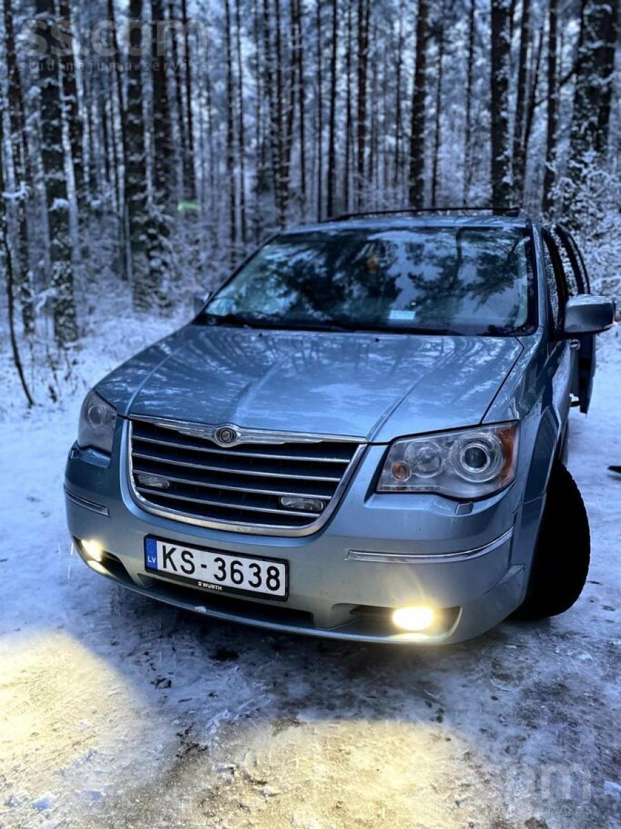 Zils Chrysler Grand Voyager 2009 Rīga, ar dzinēja tilpumu 2.70 L un nobraukumu 337 tūkst. km par 1500 €, foto 8 vietnē AUTOMOTO.COM.LV