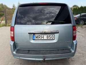 Zils Chrysler Grand Voyager 2009 Viļņa, ar dzinēja tilpumu 2.78 L un nobraukumu 300 tūkst. km par 2350 €, foto 6 vietnē AUTOMOTO.COM.LV
