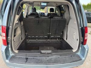 Zils Chrysler Grand Voyager 2009 Viļņa, ar dzinēja tilpumu 2.78 L un nobraukumu 300 tūkst. km par 2350 €, foto 20 vietnē AUTOMOTO.COM.LV