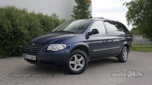 Blue Chrysler Grand Voyager 2005 in Tallinn, with an engine capacity of 2.80 L and mileage of 400 thousand km for 1499 €, photo  on AUTOMOTO.COM.LV