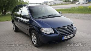 Zils Chrysler Grand Voyager 2005 Tallina, ar dzinēja tilpumu 2.80 L un nobraukumu 400 tūkst. km par 1499 €, foto 4 vietnē AUTOMOTO.COM.LV