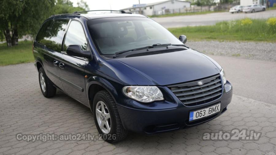 Zils Chrysler Grand Voyager 2005 Tallina, ar dzinēja tilpumu 2.80 L un nobraukumu 400 tūkst. km par 1499 €, foto 4 vietnē AUTOMOTO.COM.LV