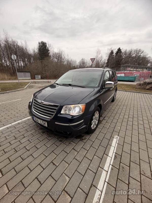 Blue Chrysler Grand Voyager 2008 in Haapsalu, with an engine capacity of 3.80 L and mileage of 253 thousand km for 4000 €, photo 2 on AUTOMOTO.COM.LV