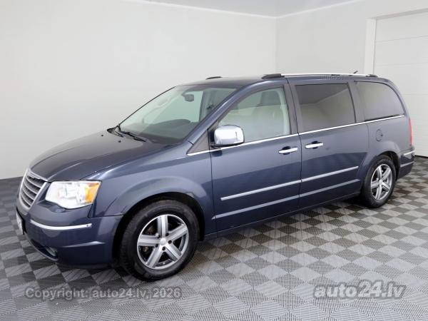 Zils Chrysler Grand Voyager 2008 Tallina, ar dzinēja tilpumu 2.80 L un nobraukumu 275 tūkst. km par 2299 €, foto 2 vietnē AUTOMOTO.COM.LV
