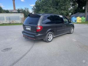 Brūns Chrysler Grand Voyager 2005 Radviliškis, ar dzinēja tilpumu 2.78 L un nobraukumu 223 tūkst. km par 2100 €, foto 5 vietnē AUTOMOTO.COM.LV