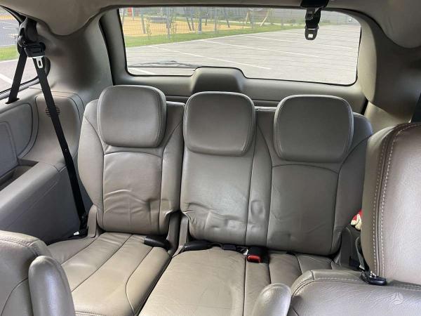 Brūns Chrysler Grand Voyager 2005 Radviliškis, ar dzinēja tilpumu 2.78 L un nobraukumu 223 tūkst. km par 2100 €, foto 8 vietnē AUTOMOTO.COM.LV