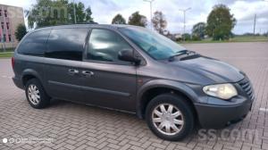 Brūns Chrysler Grand Voyager 2005 Cēsis, ar dzinēja tilpumu 2.50 L un nobraukumu 444 tūkst. km par 990 €, foto 5 vietnē AUTOMOTO.COM.LV