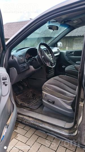 Brūns Chrysler Grand Voyager 2005 Cēsis, ar dzinēja tilpumu 2.50 L un nobraukumu 444 tūkst. km par 990 €, foto 11 vietnē AUTOMOTO.COM.LV
