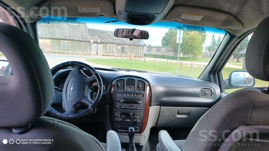 Brūns Chrysler Grand Voyager 2005 Cēsis, ar dzinēja tilpumu 2.50 L un nobraukumu 444 tūkst. km par 990 €, foto 18 vietnē AUTOMOTO.COM.LV