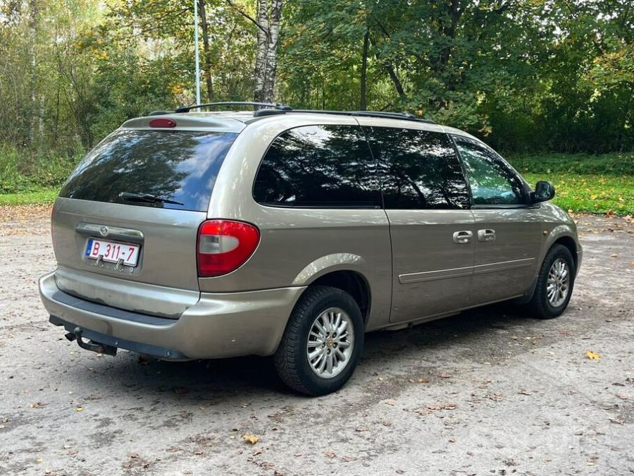 Brūns Chrysler Grand Voyager 2005 Rīga, ar dzinēja tilpumu 3.30 L un nobraukumu 0 tūkst. km par 3199 €, foto 6 vietnē AUTOMOTO.COM.LV
