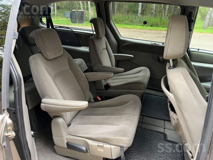 Brūns Chrysler Grand Voyager 2005 Rīga, ar dzinēja tilpumu 3.30 L un nobraukumu 0 tūkst. km par 3199 €, foto 21 vietnē AUTOMOTO.COM.LV