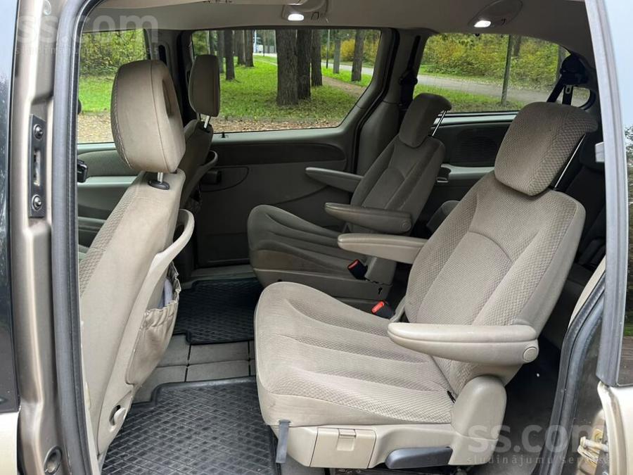 Brūns Chrysler Grand Voyager 2005 Rīga, ar dzinēja tilpumu 3.30 L un nobraukumu 0 tūkst. km par 3199 €, foto 23 vietnē AUTOMOTO.COM.LV