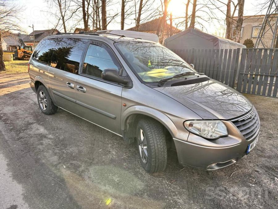 Brūns Chrysler Grand Voyager 2006 Rīga, ar dzinēja tilpumu 2.50 L un nobraukumu 260 tūkst. km par 850 €, foto 2 vietnē AUTOMOTO.COM.LV