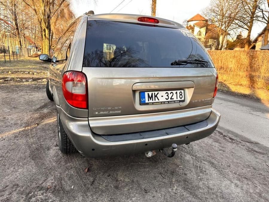 Brūns Chrysler Grand Voyager 2006 Rīga, ar dzinēja tilpumu 2.50 L un nobraukumu 260 tūkst. km par 850 €, foto 5 vietnē AUTOMOTO.COM.LV