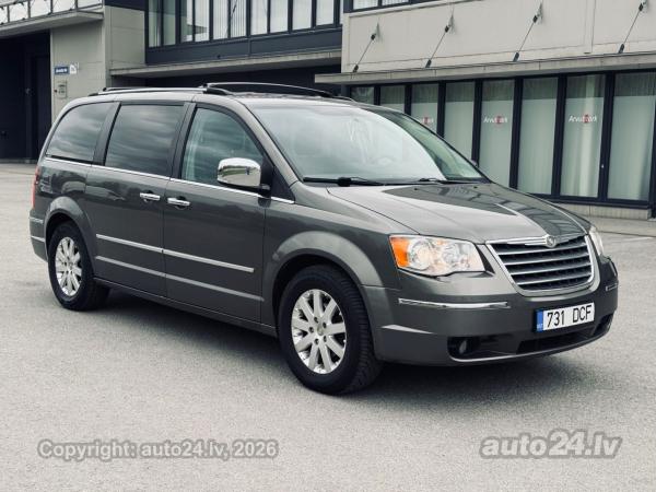 Brūns Chrysler Grand Voyager 2010 Tallina, ar dzinēja tilpumu 2.80 L un nobraukumu 288 tūkst. km par 4990 €, foto 5 vietnē AUTOMOTO.COM.LV