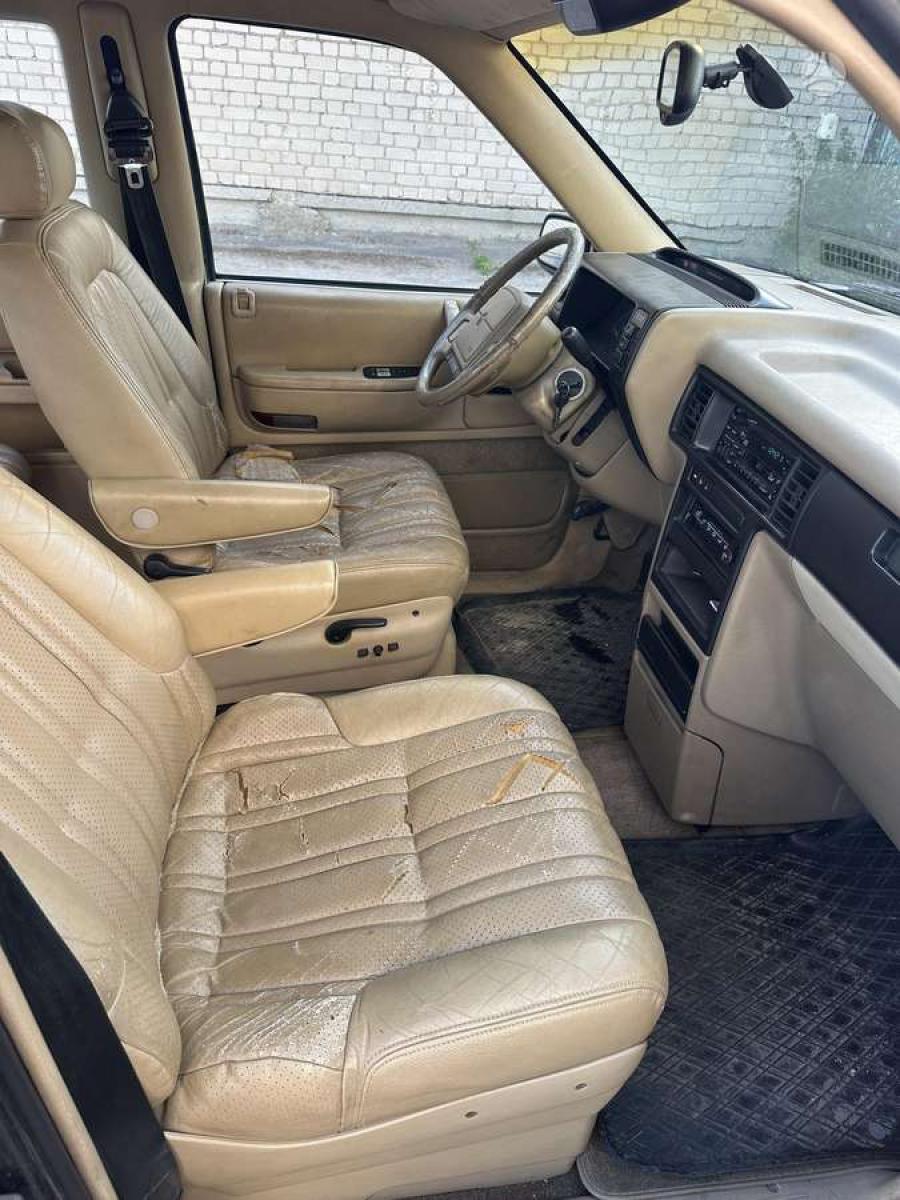 Zaļš Chrysler Grand Voyager 1993 Tauragė, ar dzinēja tilpumu 3.30 L un nobraukumu 180 tūkst. km par 1750 €, foto 11 vietnē AUTOMOTO.COM.LV