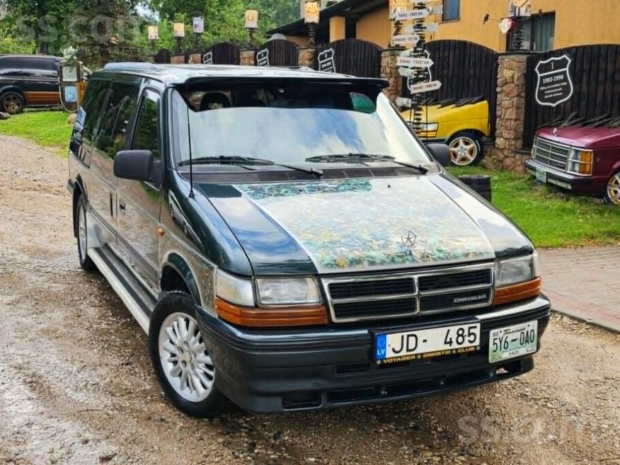 Зеленый Крайслер Гранд Вояджер 1994 в Огре, объемом двигателя 3.30 л и пробегом 370 тыс. км за 3000 €, фото 3 на AUTOMOTO.COM.LV
