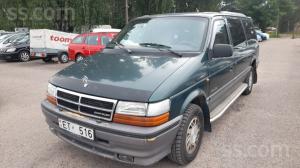 Zaļš Chrysler Grand Voyager 1994 Rīga, ar dzinēja tilpumu 3.30 L un nobraukumu 313 tūkst. km par 1000 €, foto 4 vietnē AUTOMOTO.COM.LV