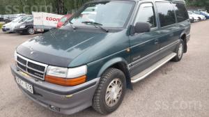 Zaļš Chrysler Grand Voyager 1994 Rīga, ar dzinēja tilpumu 3.30 L un nobraukumu 313 tūkst. km par 1000 €, foto 5 vietnē AUTOMOTO.COM.LV