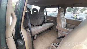 Zaļš Chrysler Grand Voyager 1994 Rīga, ar dzinēja tilpumu 3.30 L un nobraukumu 313 tūkst. km par 1000 €, foto 18 vietnē AUTOMOTO.COM.LV