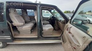 Zaļš Chrysler Grand Voyager 1994 Rīga, ar dzinēja tilpumu 3.30 L un nobraukumu 313 tūkst. km par 1000 €, foto 20 vietnē AUTOMOTO.COM.LV
