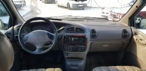 Zaļš Chrysler Grand Voyager 1997 Valmiera, ar dzinēja tilpumu 3.30 L un nobraukumu 311 tūkst. km par 1000 €, foto 10 vietnē AUTOMOTO.COM.LV