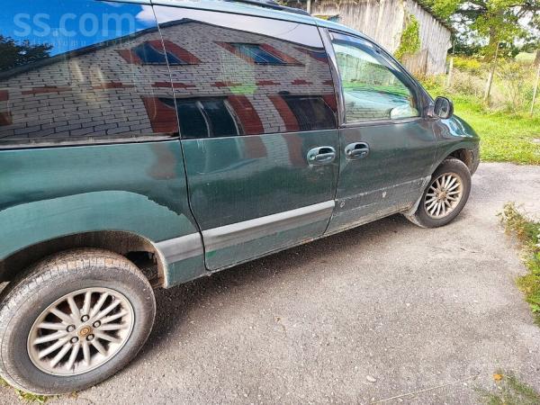 Zaļš Chrysler Grand Voyager 1999 Jelgava, ar dzinēja tilpumu 3.30 L un nobraukumu 452 tūkst. km par 1500 €, foto 11 vietnē AUTOMOTO.COM.LV