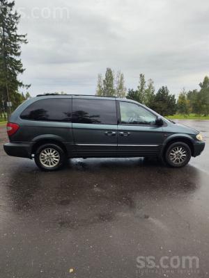 Green Chrysler Grand Voyager 2001 in Jurmala, with an engine capacity of 3.30 L and mileage of 471 thousand km for 1500 €, photo  on AUTOMOTO.COM.LV