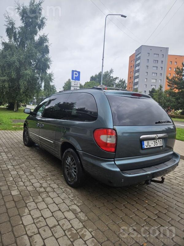 Zaļš Chrysler Grand Voyager 2004 Rīga, ar dzinēja tilpumu 3.30 L un nobraukumu 392 tūkst. km par 2300 €, foto 4 vietnē AUTOMOTO.COM.LV