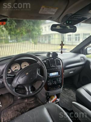 Zaļš Chrysler Grand Voyager 2004 Rīga, ar dzinēja tilpumu 3.30 L un nobraukumu 392 tūkst. km par 2300 €, foto 8 vietnē AUTOMOTO.COM.LV