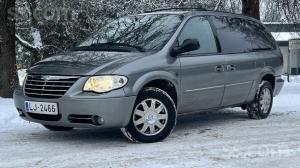 Zaļš Chrysler Grand Voyager 2005 Ogre, ar dzinēja tilpumu 2.80 L un nobraukumu 369 tūkst. km par 2650 €, foto 3 vietnē AUTOMOTO.COM.LV