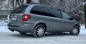 Zaļš Chrysler Grand Voyager 2005 Ogre, ar dzinēja tilpumu 2.80 L un nobraukumu 369 tūkst. km par 2650 €, foto 6 vietnē AUTOMOTO.COM.LV