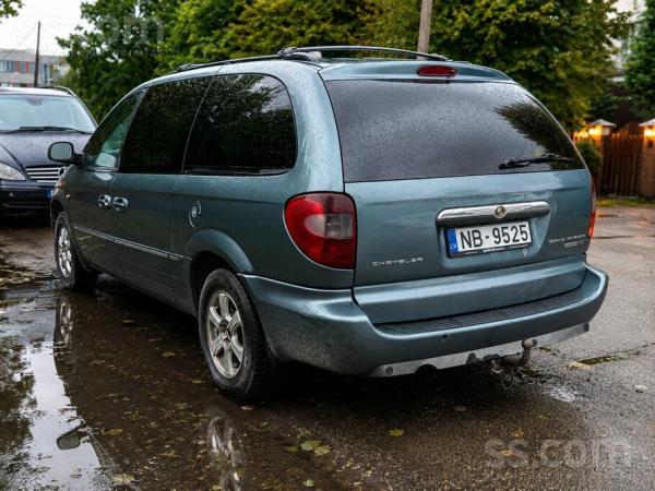 Zaļš Chrysler Grand Voyager 2007 Rīga, ar dzinēja tilpumu 2.80 L un nobraukumu 427 tūkst. km par 1340 €, foto 5 vietnē AUTOMOTO.COM.LV