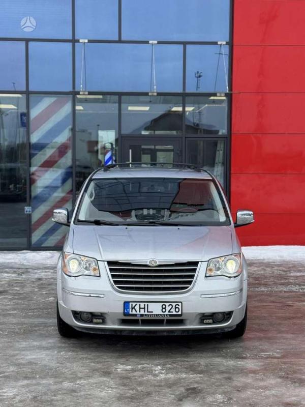 Pelēks Chrysler Grand Voyager 2008 Klaipėda, ar dzinēja tilpumu 2.80 L un nobraukumu 177 tūkst. km par 6250 €, foto 2 vietnē AUTOMOTO.COM.LV