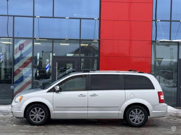 Pelēks Chrysler Grand Voyager 2008 Klaipėda, ar dzinēja tilpumu 2.80 L un nobraukumu 177 tūkst. km par 6250 €, foto 8 vietnē AUTOMOTO.COM.LV