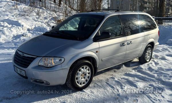 Grey Chrysler Grand Voyager 2006 in Tallinn, with an engine capacity of 2.80 L and mileage of 277 thousand km for 1399 €, photo 3 on AUTOMOTO.COM.LV
