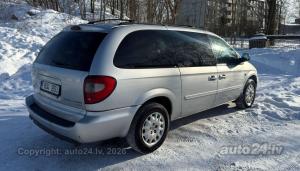 Grey Chrysler Grand Voyager 2006 in Tallinn, with an engine capacity of 2.80 L and mileage of 277 thousand km for 1399 €, photo 4 on AUTOMOTO.COM.LV