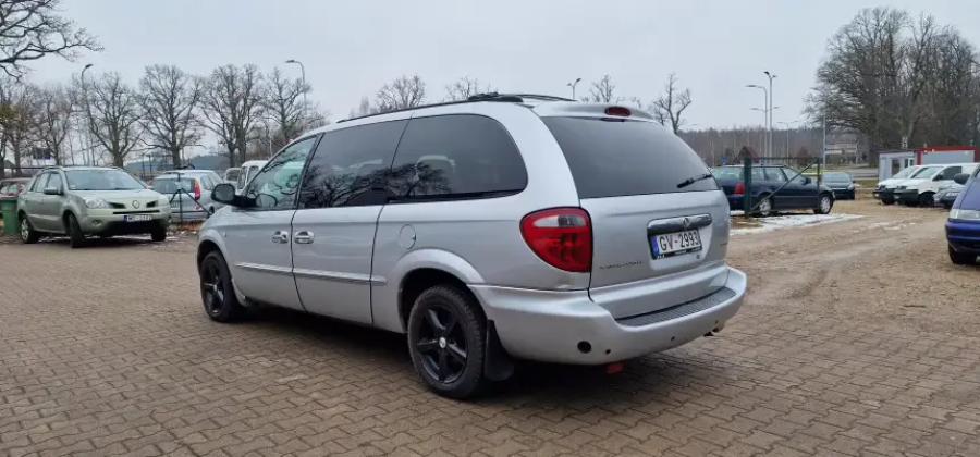 Grey Chrysler Grand Voyager 2002 in Valmiera, with an engine capacity of 3.30 L and mileage of 380 thousand km for 1900 €, photo 5 on AUTOMOTO.COM.LV