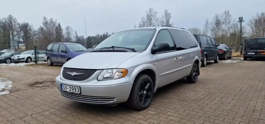 Grey Chrysler Grand Voyager 2002 in Valmiera, with an engine capacity of 3.30 L and mileage of 380 thousand km for 1900 €, photo 7 on AUTOMOTO.COM.LV