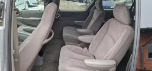 Grey Chrysler Grand Voyager 2002 in Valmiera, with an engine capacity of 3.30 L and mileage of 380 thousand km for 1900 €, photo 9 on AUTOMOTO.COM.LV