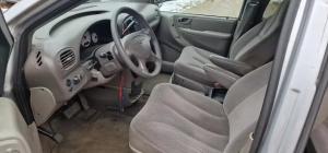 Grey Chrysler Grand Voyager 2002 in Valmiera, with an engine capacity of 3.30 L and mileage of 380 thousand km for 1900 €, photo 10 on AUTOMOTO.COM.LV