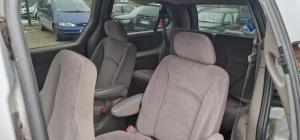 Grey Chrysler Grand Voyager 2002 in Valmiera, with an engine capacity of 3.30 L and mileage of 380 thousand km for 1900 €, photo 11 on AUTOMOTO.COM.LV
