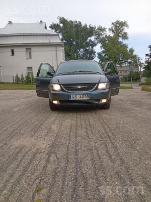 Grey Chrysler Grand Voyager 2002 in Riga, with an engine capacity of 3.80 L and mileage of 300 thousand km for 2000 €, photo  on AUTOMOTO.COM.LV
