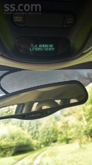 Pelēks Chrysler Grand Voyager 2002 Kuldīga, ar dzinēja tilpumu 2.50 L un nobraukumu 393 tūkst. km par 2000 €, foto 4 vietnē AUTOMOTO.COM.LV