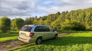 Pelēks Chrysler Grand Voyager 2002 Kuldīga, ar dzinēja tilpumu 2.50 L un nobraukumu 393 tūkst. km par 2000 €, foto 9 vietnē AUTOMOTO.COM.LV