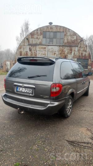 Grey Chrysler Grand Voyager 2003 in Cesis, with an engine capacity of 3.30 L and mileage of 0 thousand km for 2800 €, photo  on AUTOMOTO.COM.LV