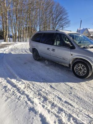 Pelēks Chrysler Grand Voyager 2004 Raseiniai, ar dzinēja tilpumu 3.30 L un nobraukumu 286 tūkst. km par 720 €, foto  vietnē AUTOMOTO.COM.LV