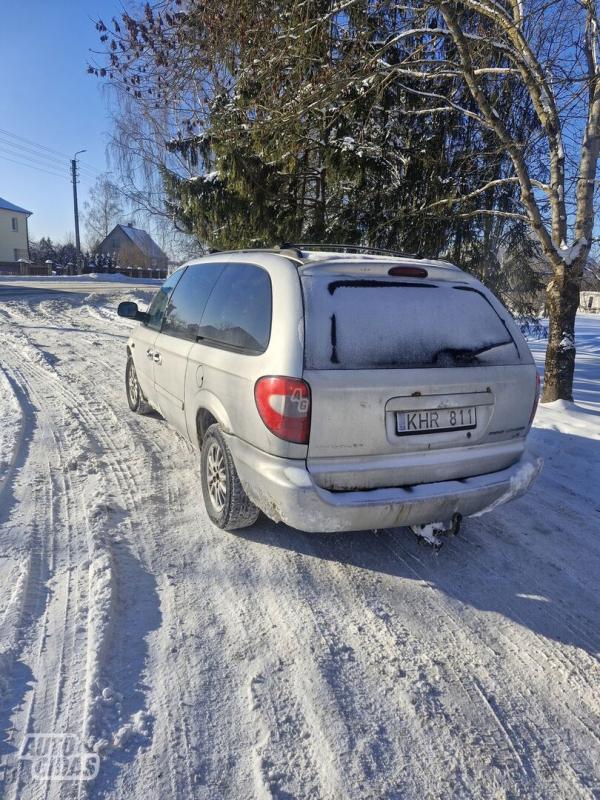 Grey Chrysler Grand Voyager 2004 in Raseiniai, with an engine capacity of 3.30 L and mileage of 286 thousand km for 720 €, photo 2 on AUTOMOTO.COM.LV